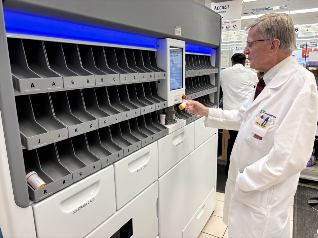 50 ans à la même pharmacie: travailler à 85 ans